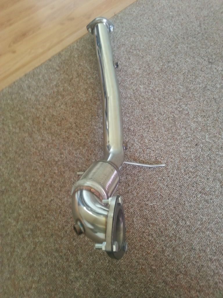 Is This A 01' C70 T5 Obx Downpipe With 3 Bungs? | SwedeSpeed - Volvo Performance Forum