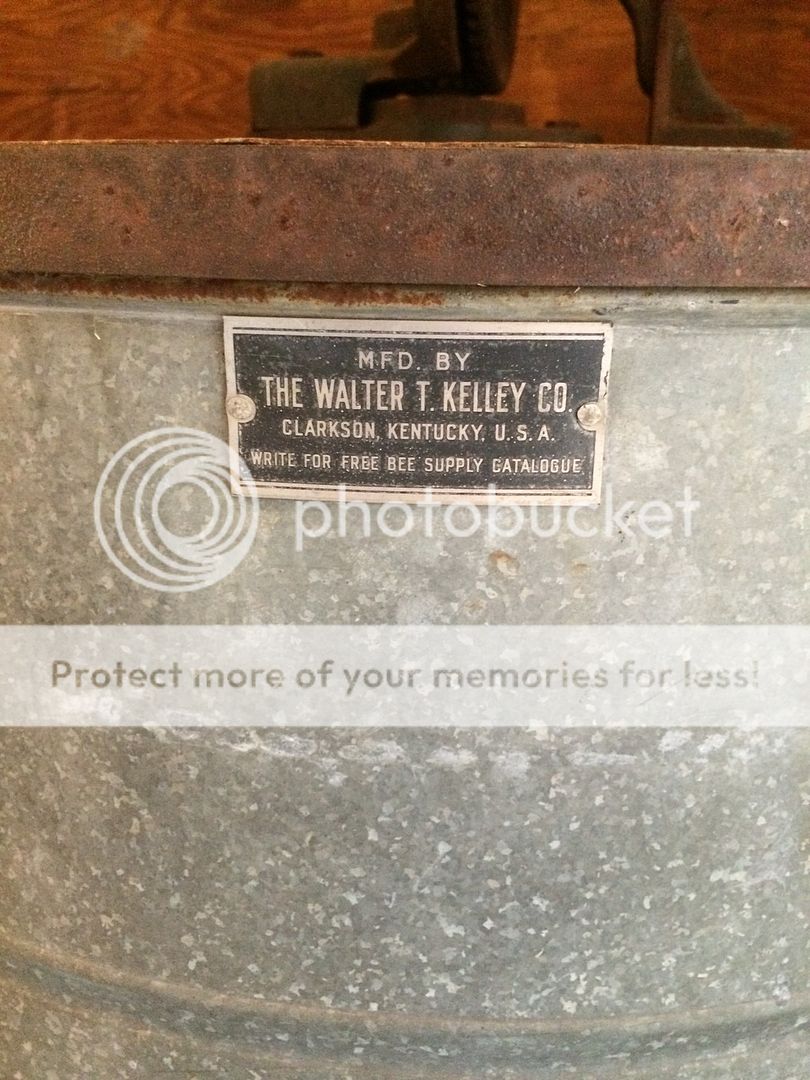 Old Kelly extractor | Beesource Beekeeping Forums